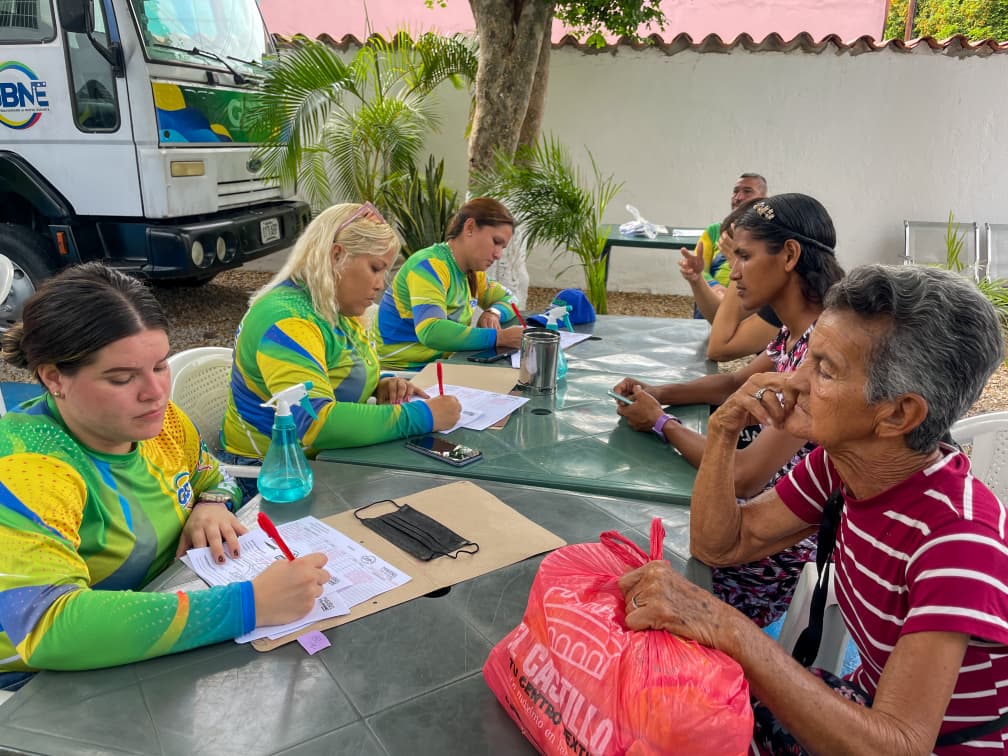 Funsone inició el Octubre Rosa con jornada integral de salud en su sede ...